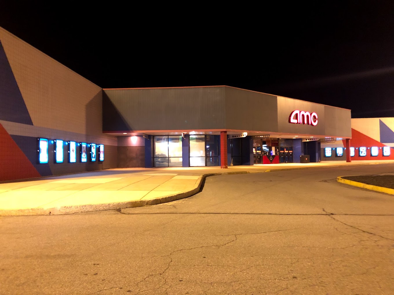 AMC Classic Hampden 8 Theater in Mechanicsburg, PA - Showtimes