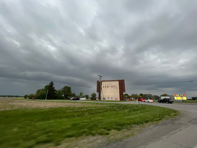 Van-Del Drive-In - Showtimes & Tickets