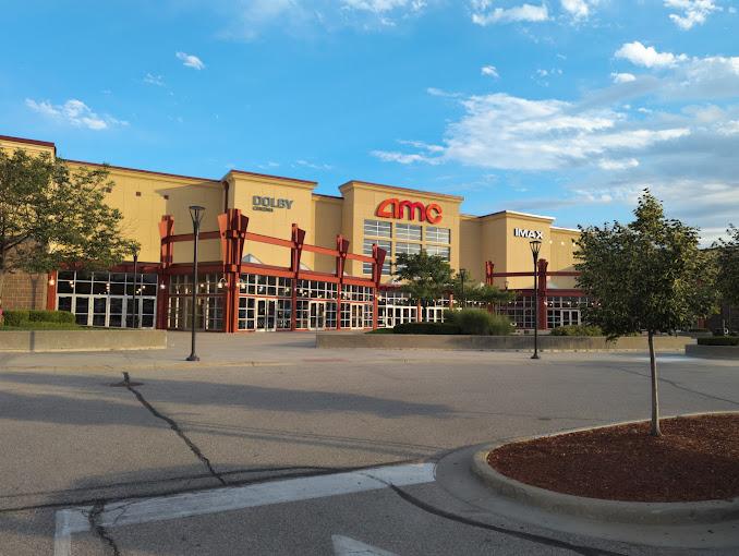AMC DINE-IN Studio 28 - Showtimes & Tickets