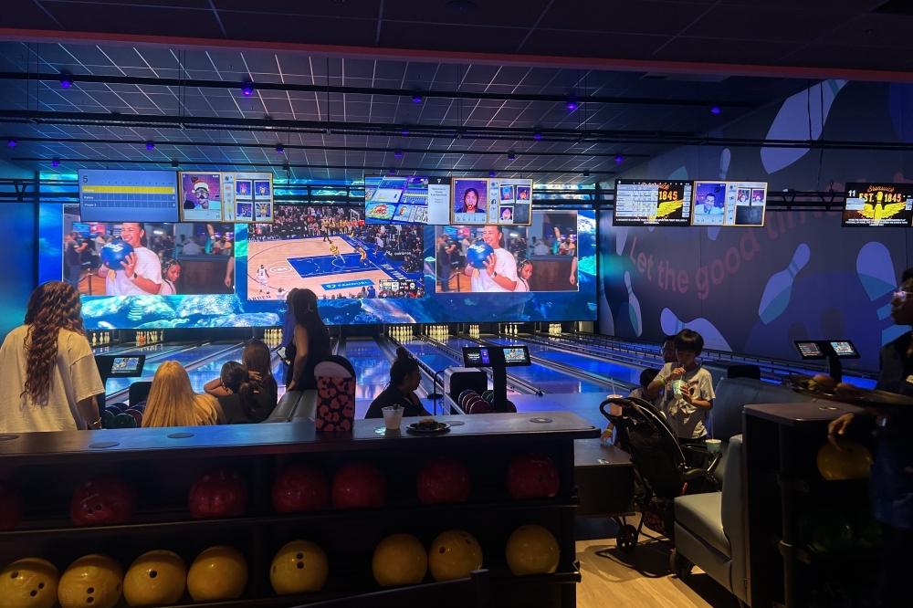 Hooky Hutto - Showtimes & Tickets