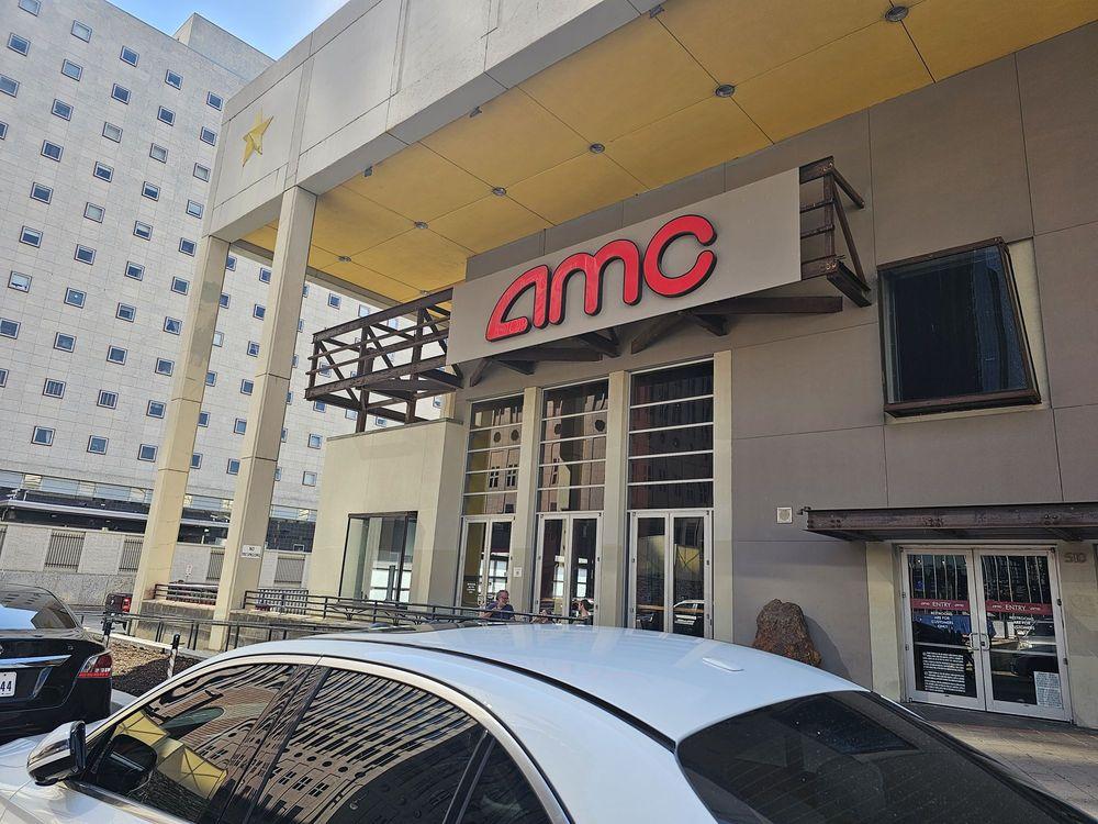 AMC Houston 8 Theatre - Showtimes & Tickets