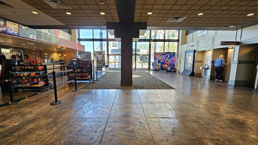 AMC Temecula 10 Theatre - Showtimes & Tickets