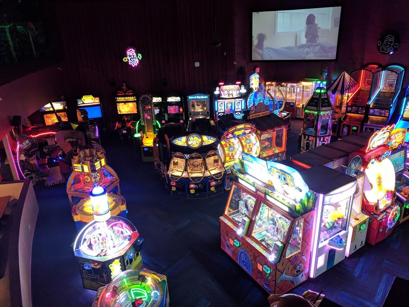 Wunderland Milwaukie Cinema - Showtimes & Tickets