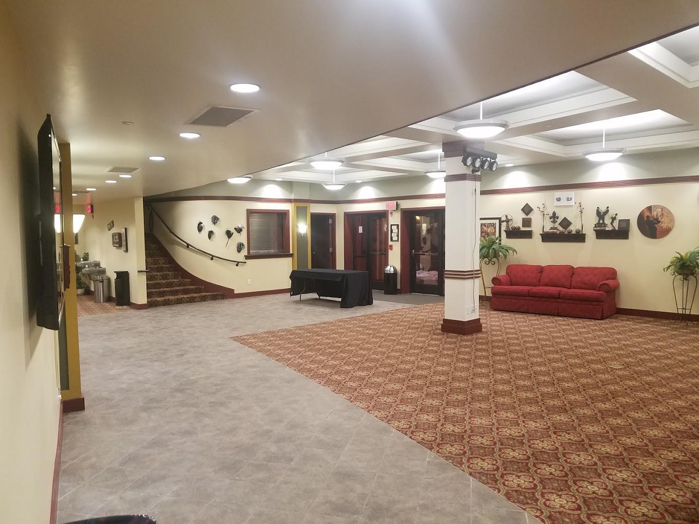 Broadway Theater - Showtimes & Tickets