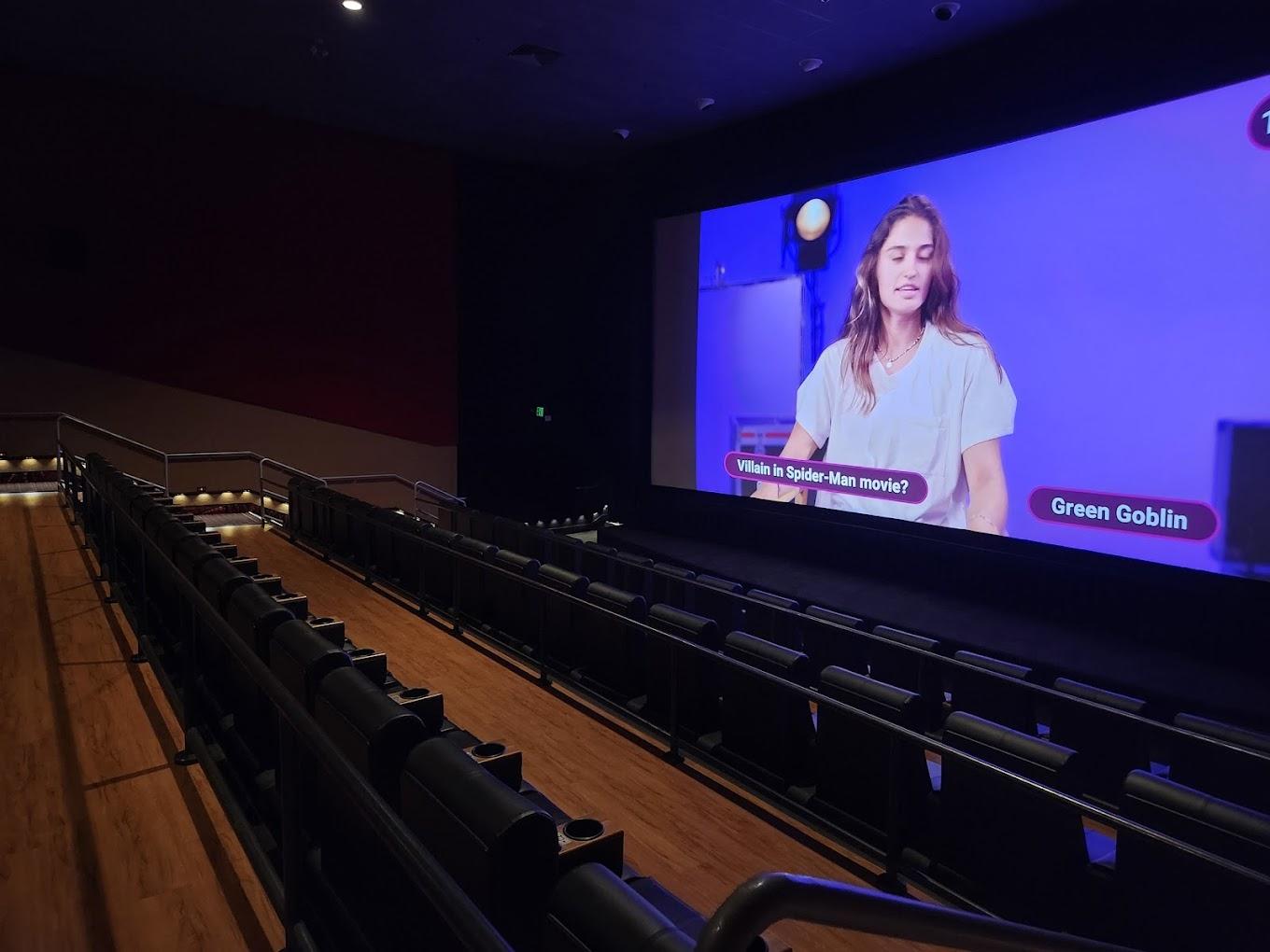 Regal Crossroads - Bellevue - Showtimes & Tickets