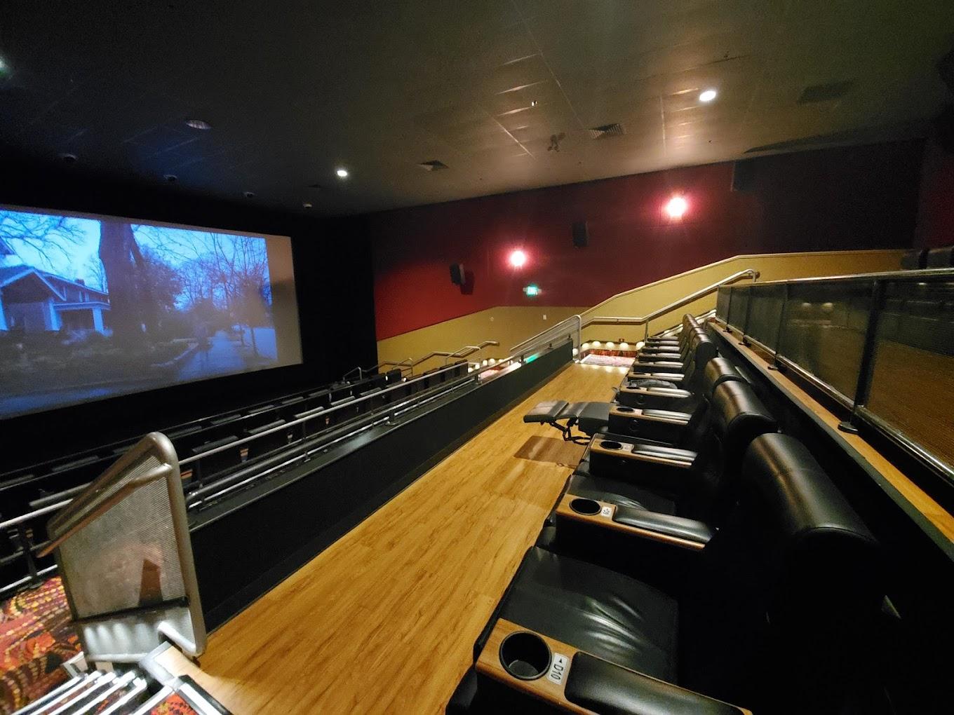 Regal Crossroads - Bellevue - Showtimes & Tickets