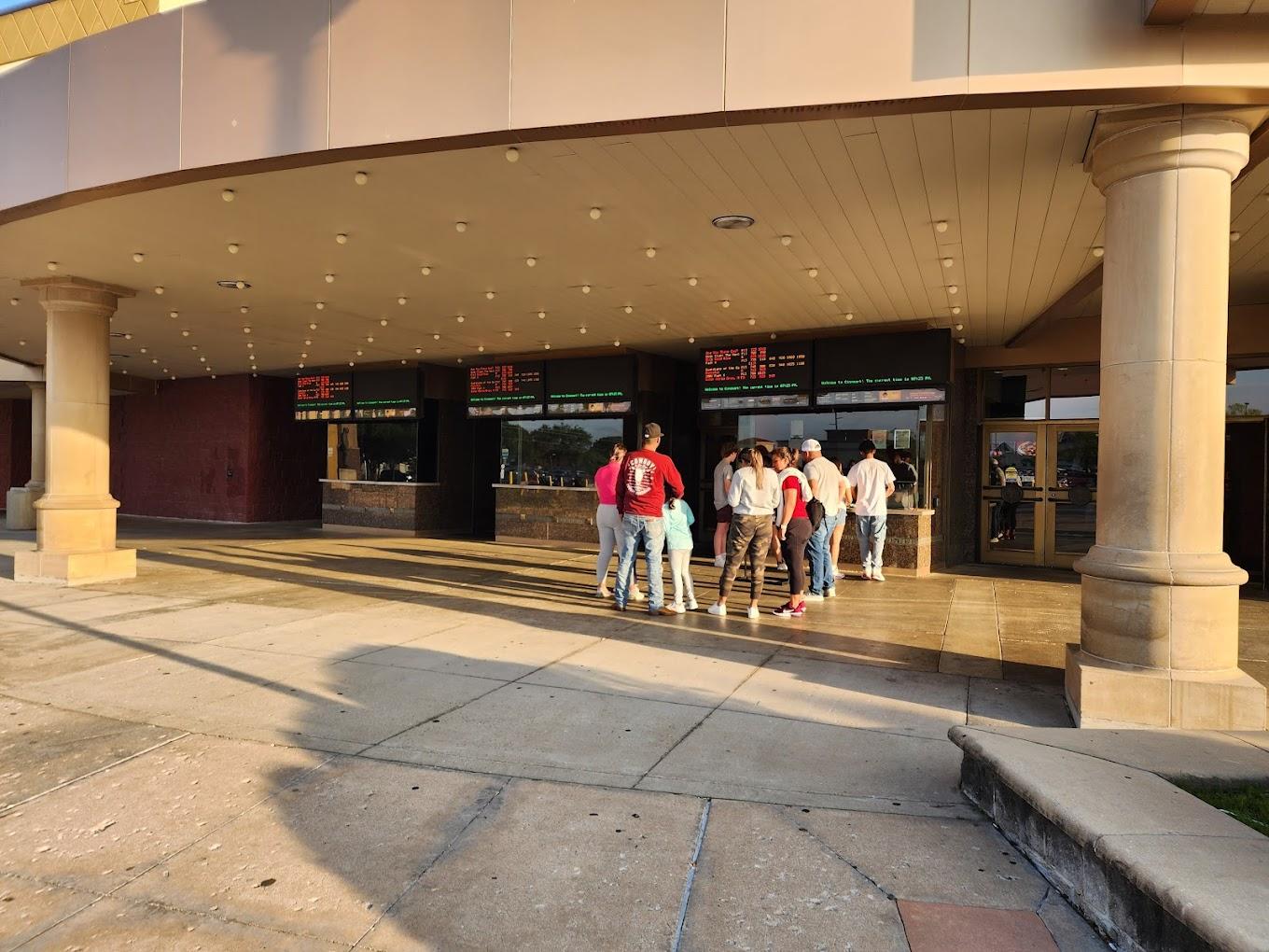 Cinemark Tulsa and IMAX - Showtimes & Tickets