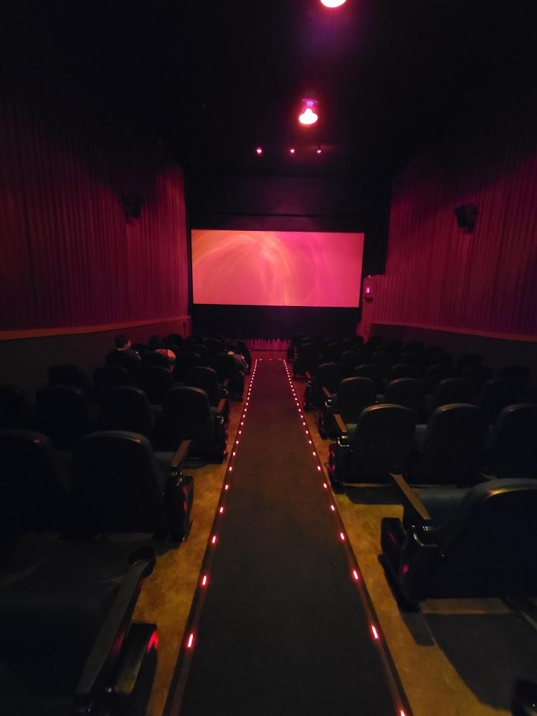 Wunderland Milwaukie Cinema - Showtimes & Tickets