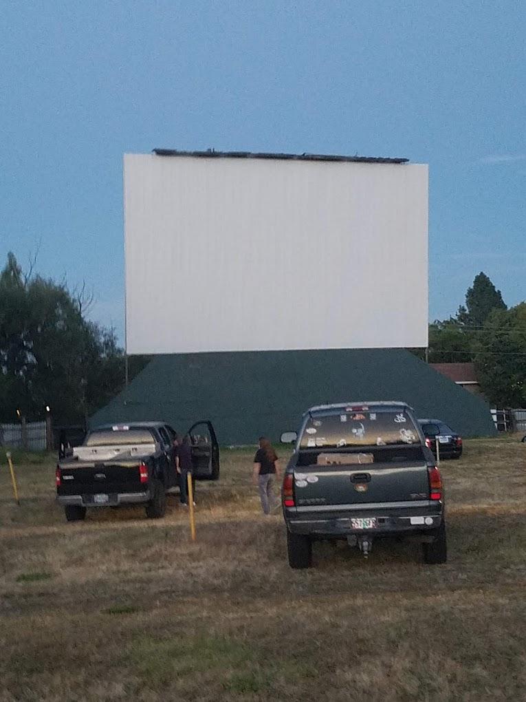 La Grande Drive-in - Showtimes & Tickets