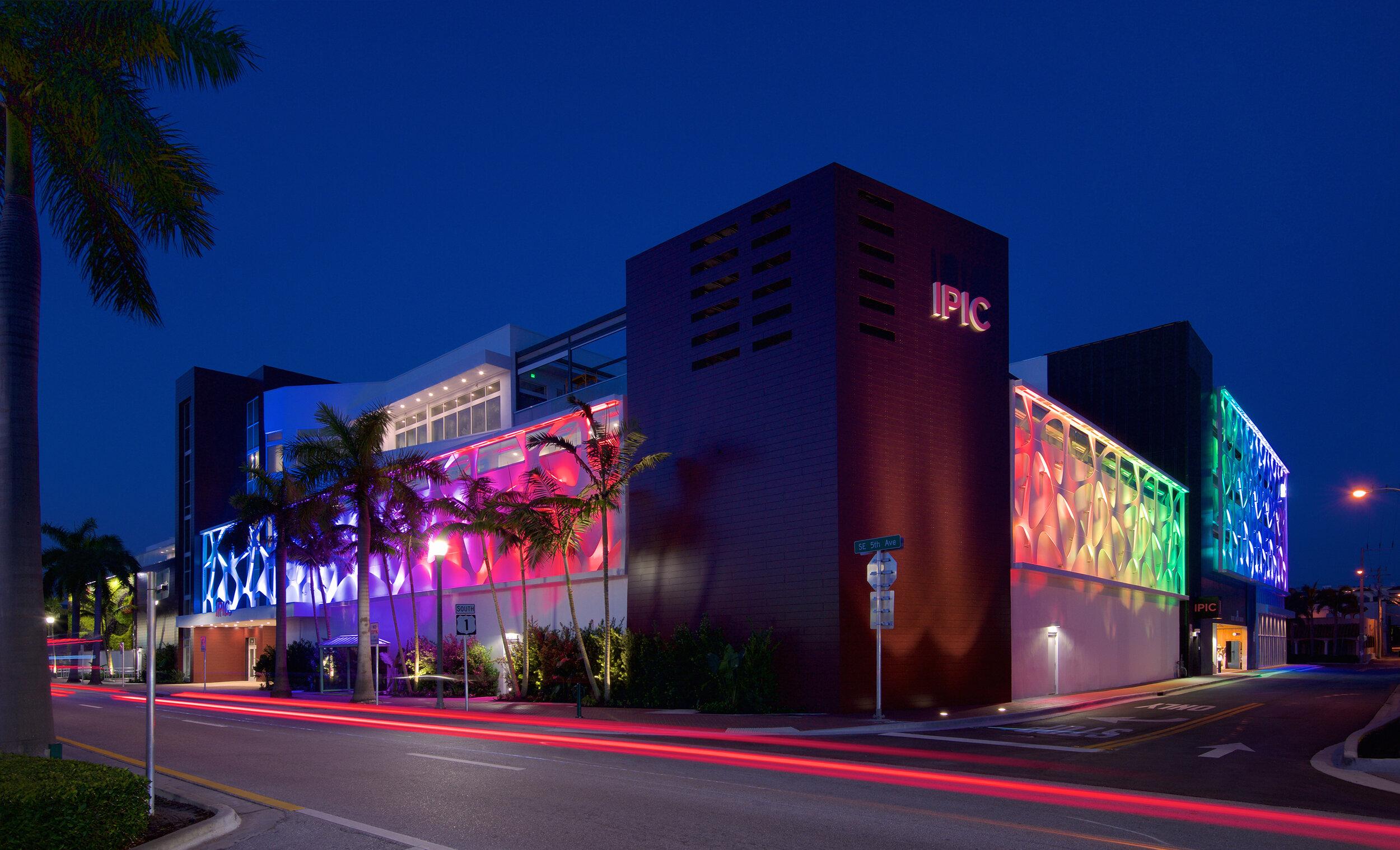 IPIC Entertainment - Screendollars