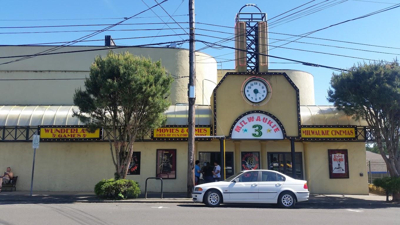 Wunderland Milwaukie Cinema - Showtimes & Tickets