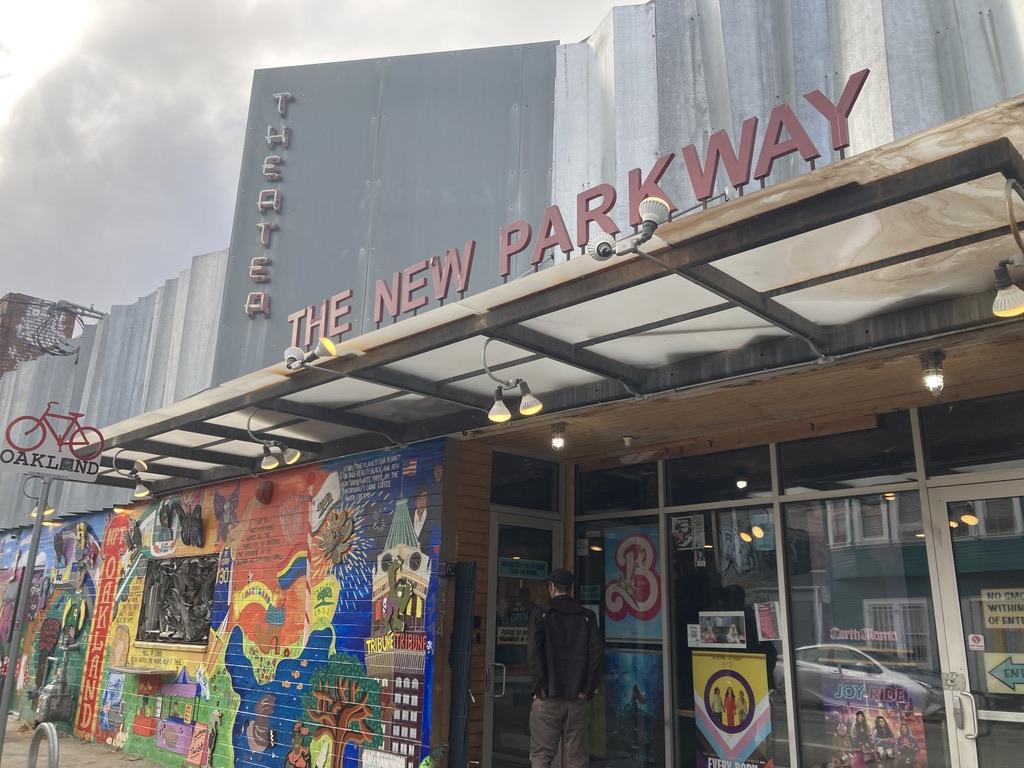 New Parkway Theater in Oakland - Showtimes & Tickets