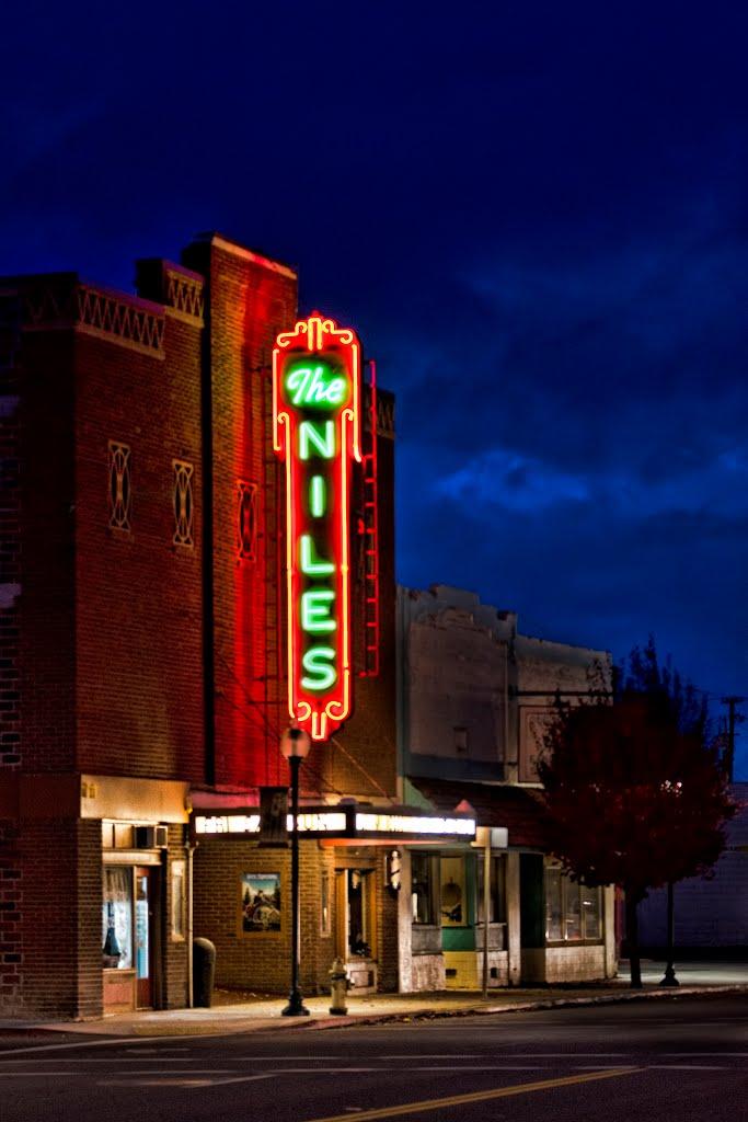 Niles Theater in Alturas - Showtimes & Tickets
