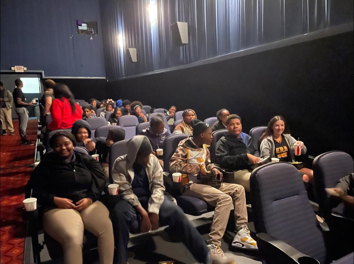 Queen Cinema 3 - Showtimes & Tickets