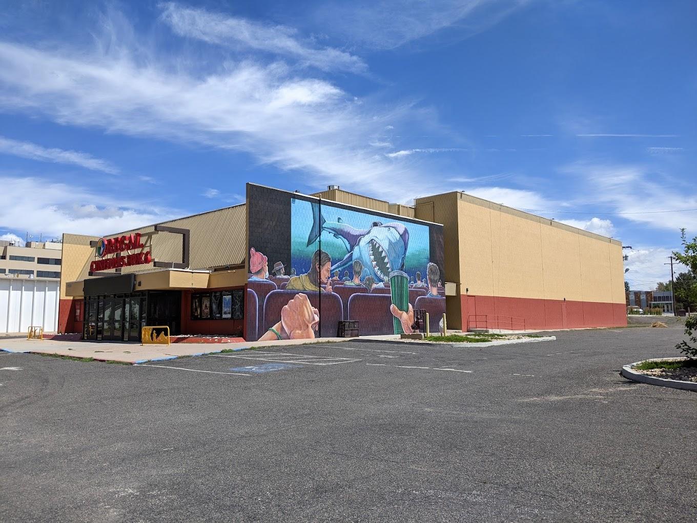 Regal Fox Theater - Showtimes & Tickets