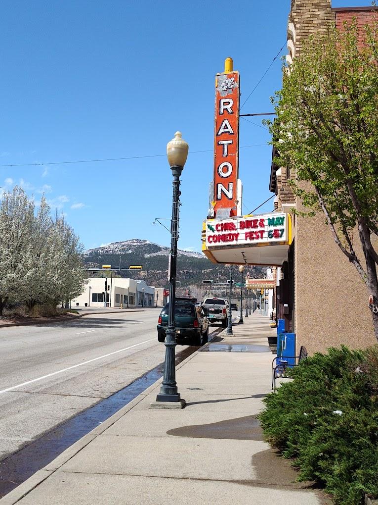 El Raton Theatre - Showtimes & Tickets