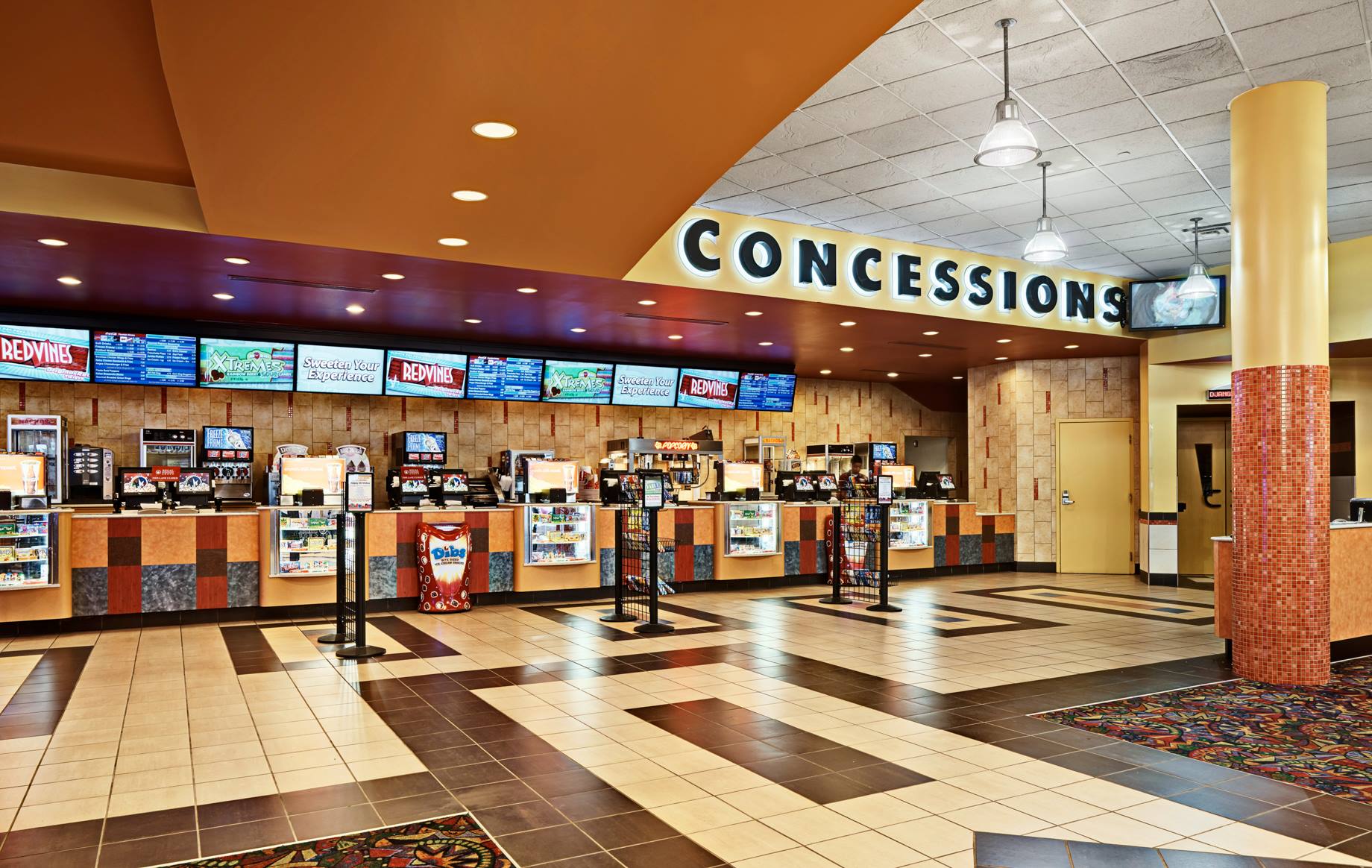 Regal Huebner Oaks - Showtimes & Tickets