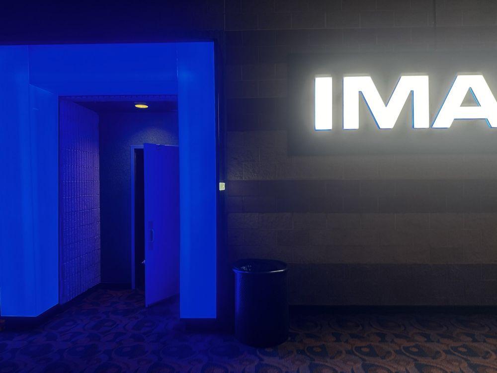 Regal Hollywood Merced - Showtimes & Tickets