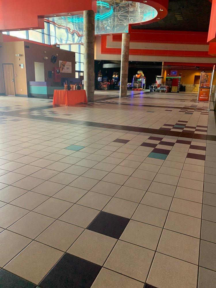 Regal Oceanside Theatre - Showtimes & Tickets