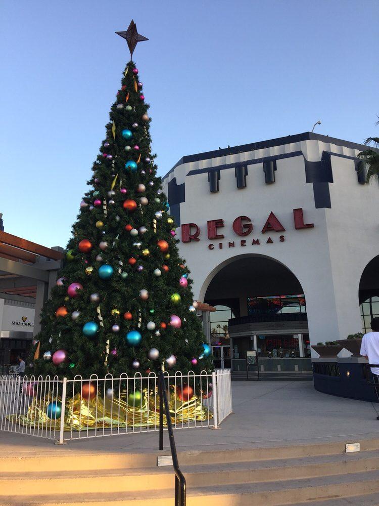 Regal Oceanside Theatre - Showtimes & Tickets