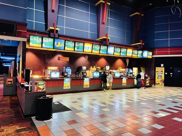 Regal Star - Showtimes & Tickets