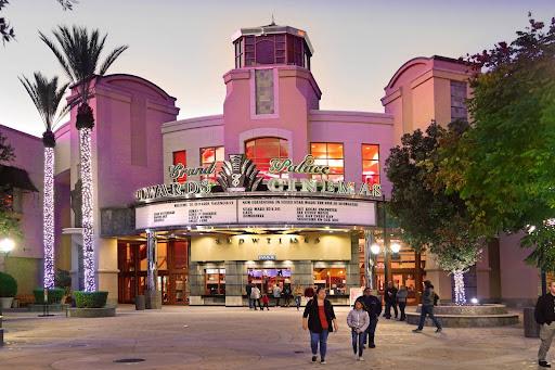 Regal Edwards Valencia - Showtimes & Tickets