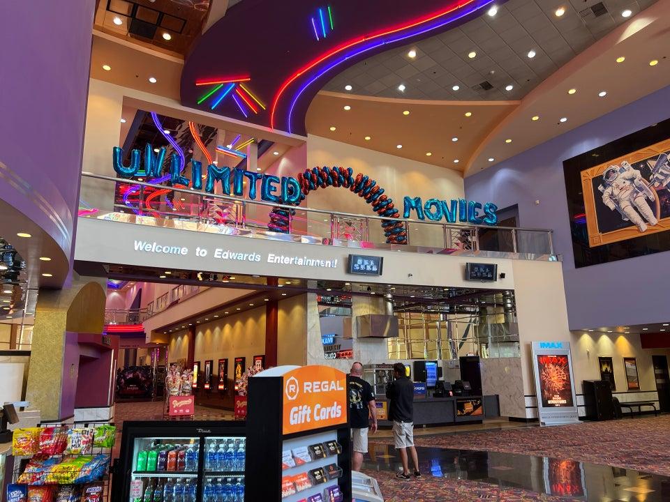 Regal Edwards Valencia - Showtimes & Tickets