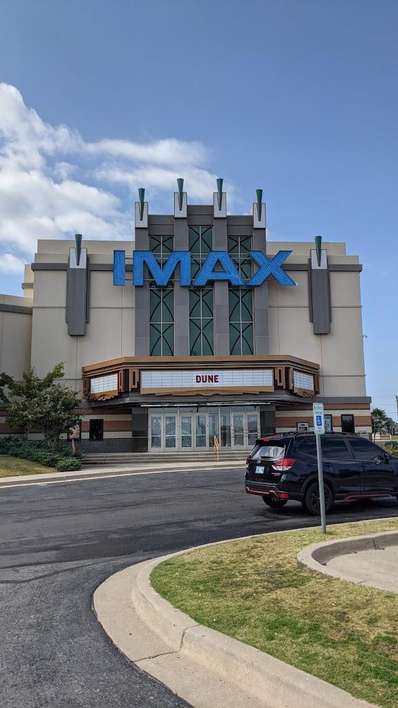 Regal Warren Moore - Showtimes & Tickets