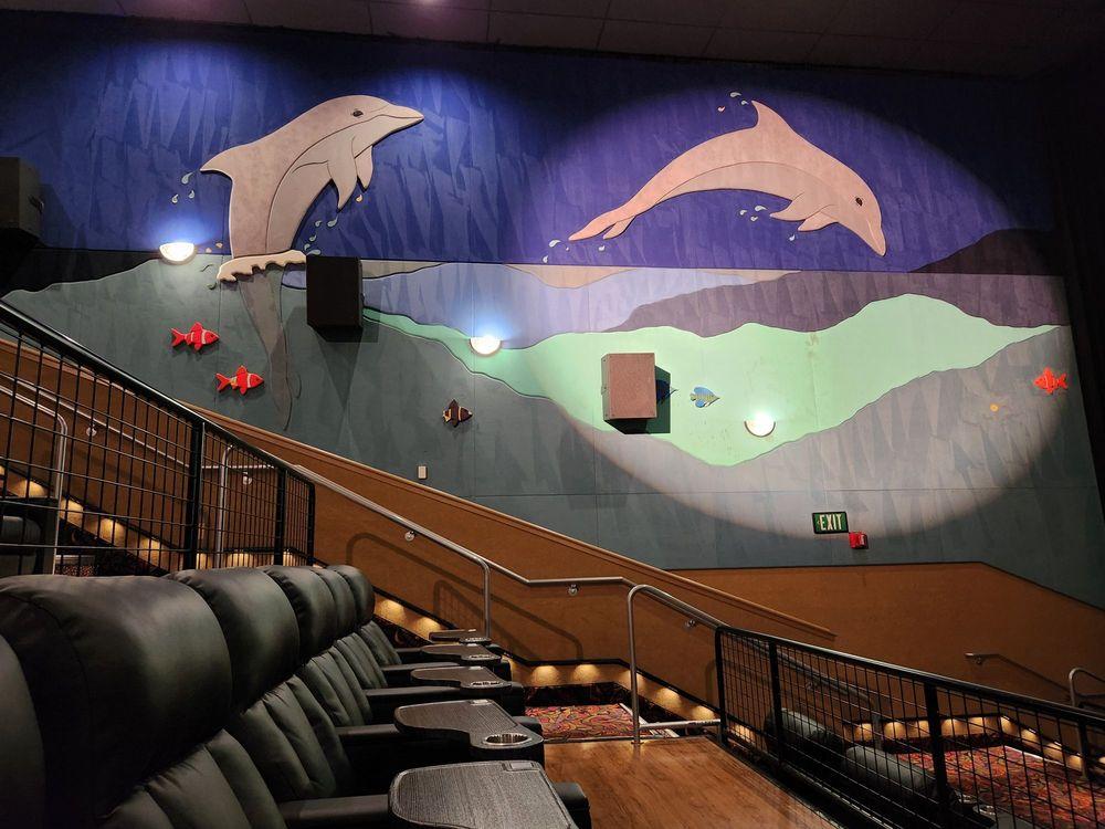 Regency Calabasas Commons Theatre - Showtimes & Tickets