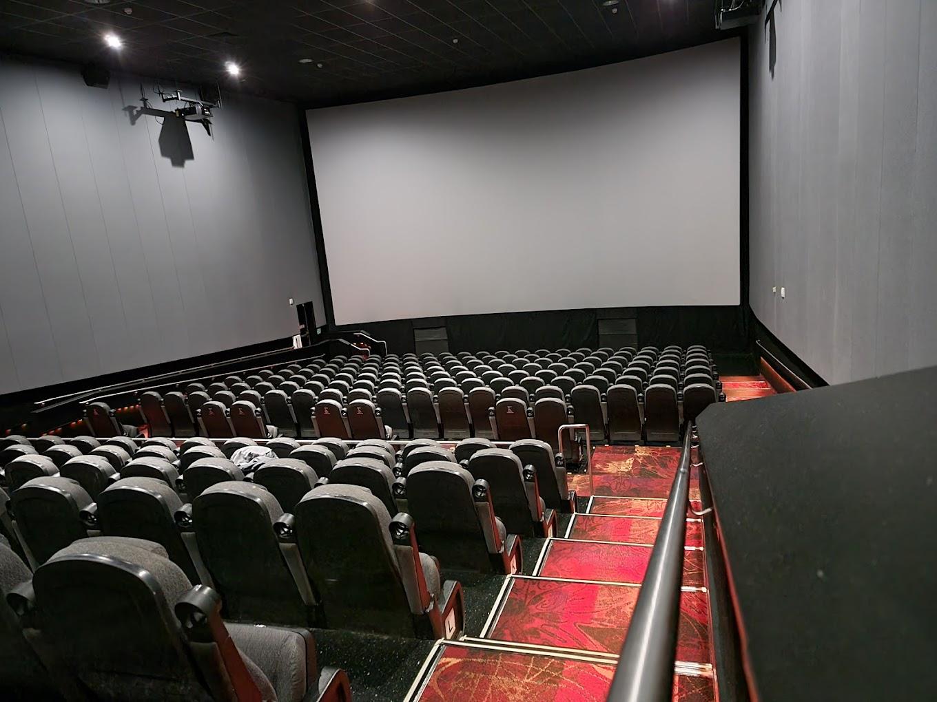 Regal Bridgeport Village - Showtimes & Tickets