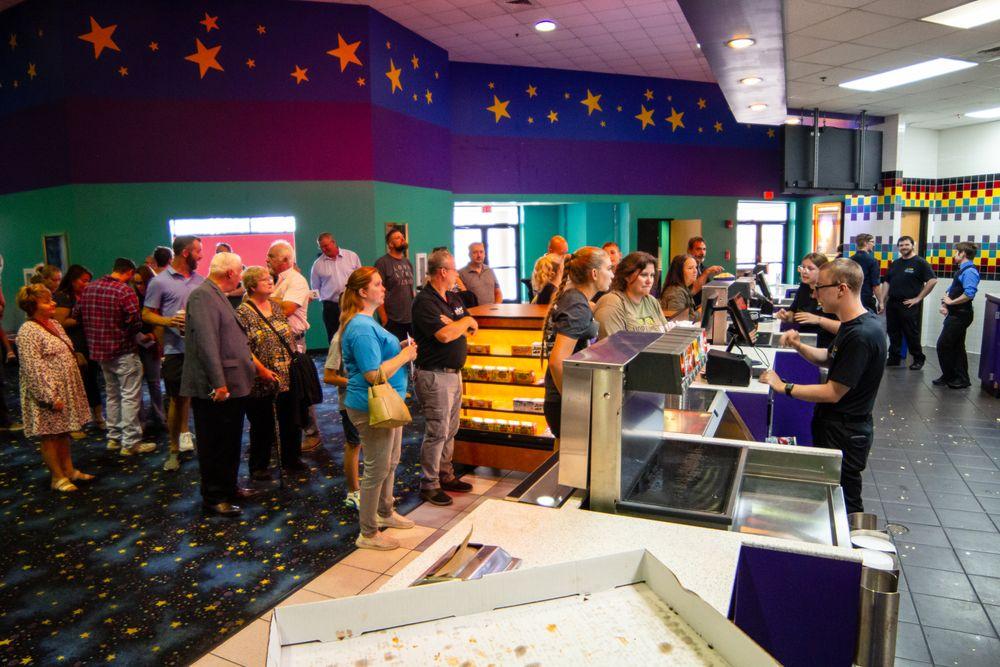 Seneca Starvue - Showtimes & Tickets