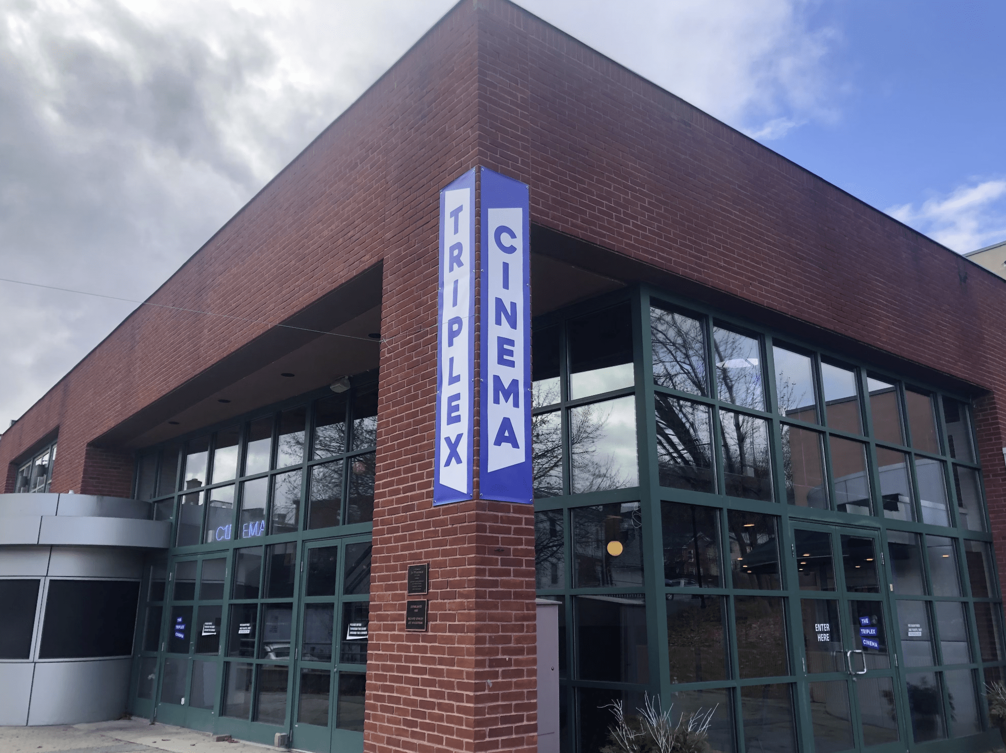 Triplex Cinema Great Barrington, MA - Showtimes - Screendollars