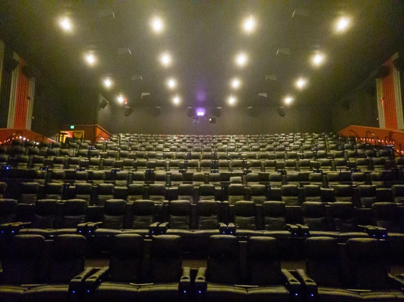 Marcus Majestic Cinema of Brookfield - Showtimes & Tickets