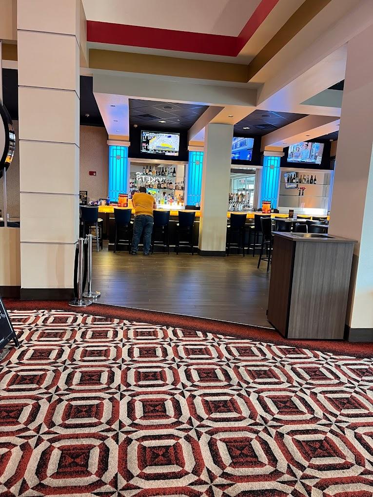 Marcus Cedar Rapids Cinema - Showtimes & Tickets