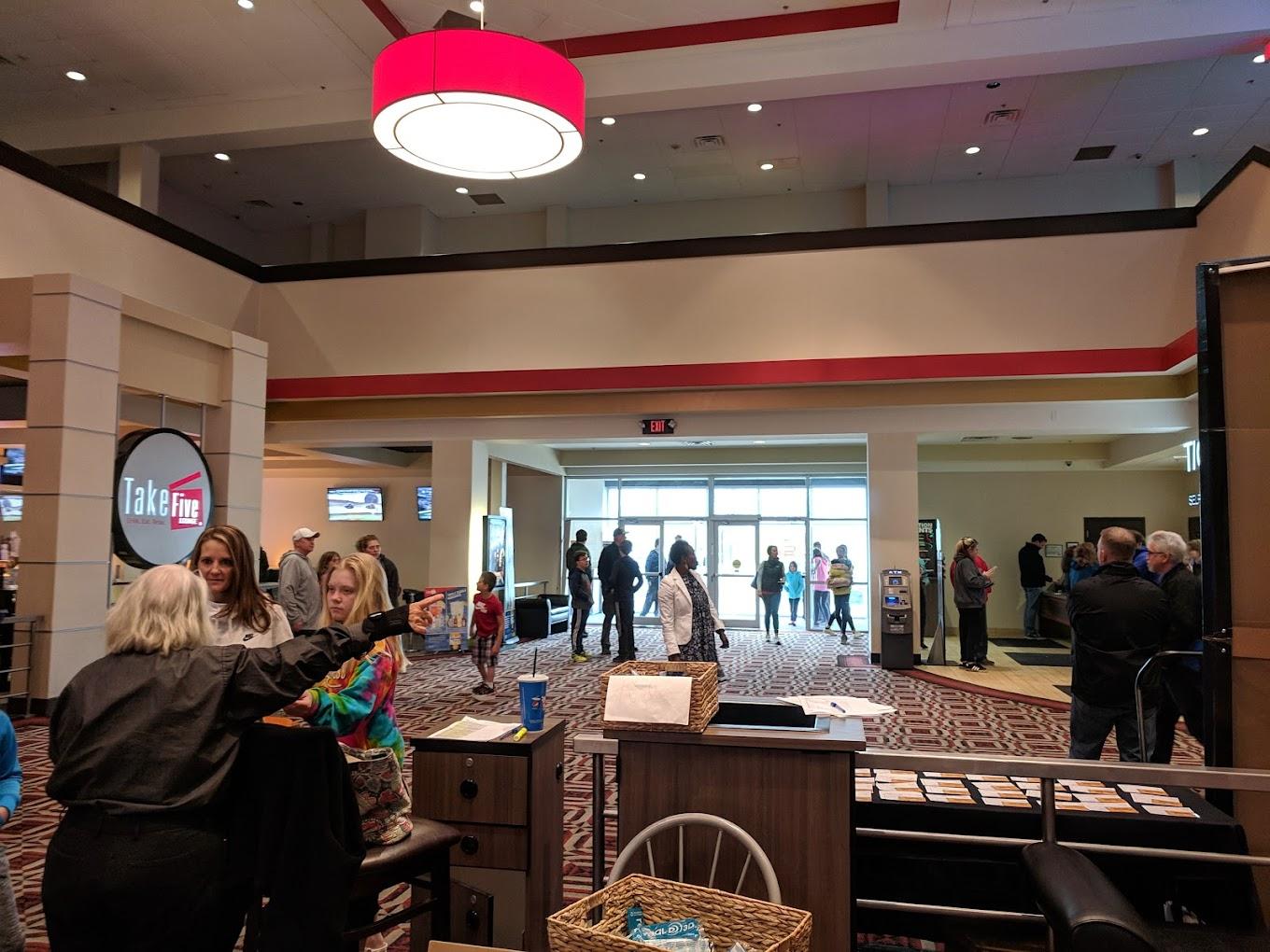 Marcus Cedar Rapids Cinema - Showtimes & Tickets