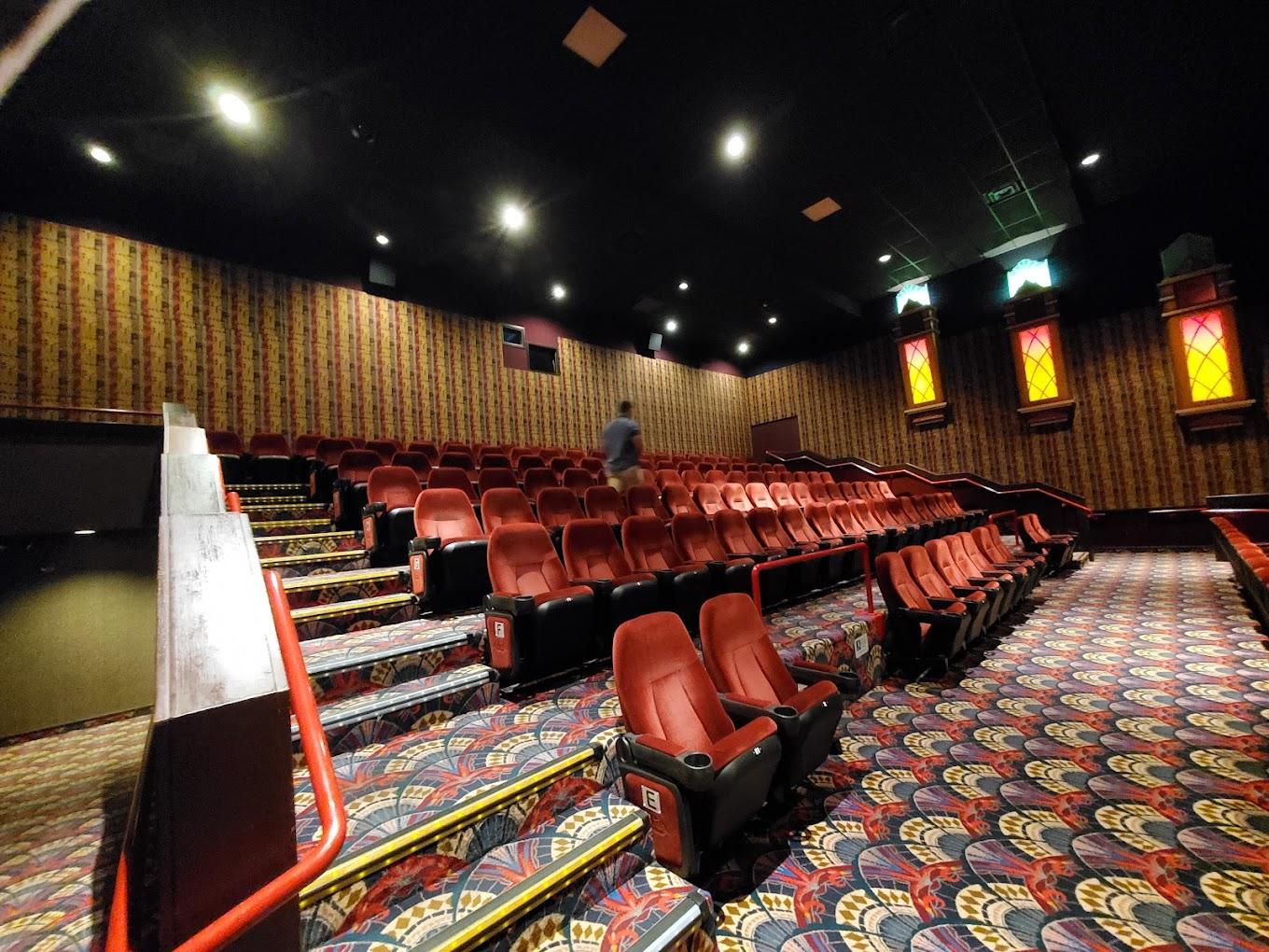 Regal Warren East in Wichita, KS - Screendollars