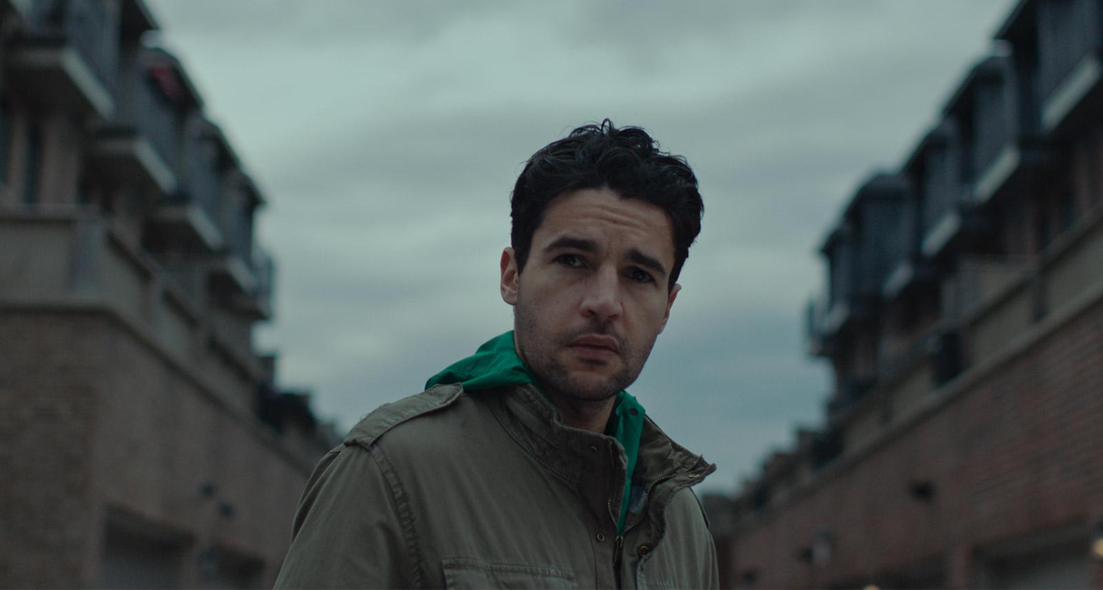 Christopher Abbott | Movies | Net Worth | Screendollars