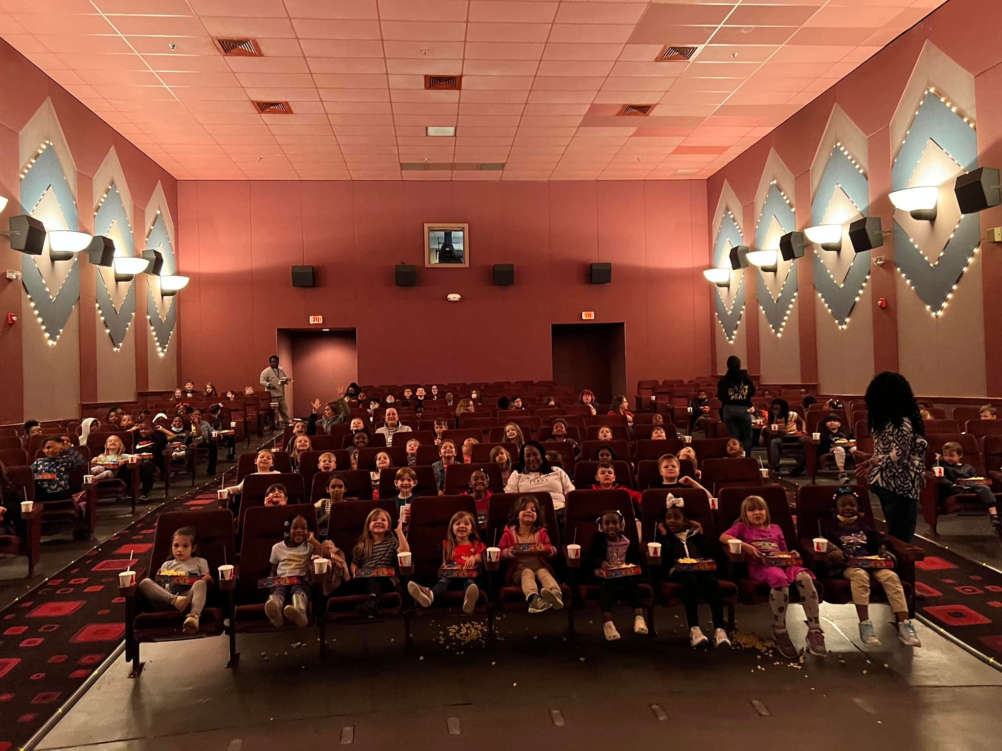 Lucas Cinemas Fort Moore - Showtimes & Tickets