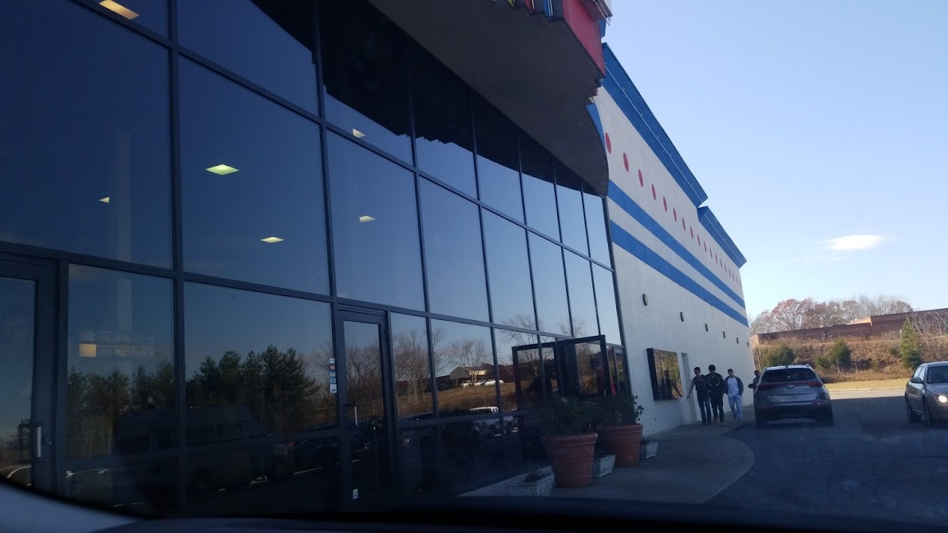 Roxy Movie Theater - Showtimes & Tickets