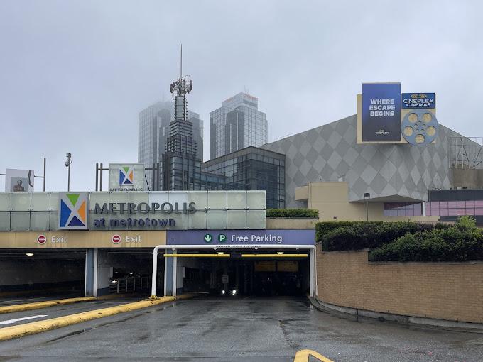 Cineplex Cinemas Metropolis - Showtimes & Tickets