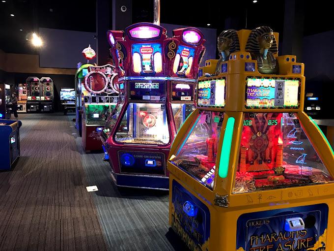 Cineplex SilverCity Newmarket Cinemas and XSCAPE Entertainment Centre ...