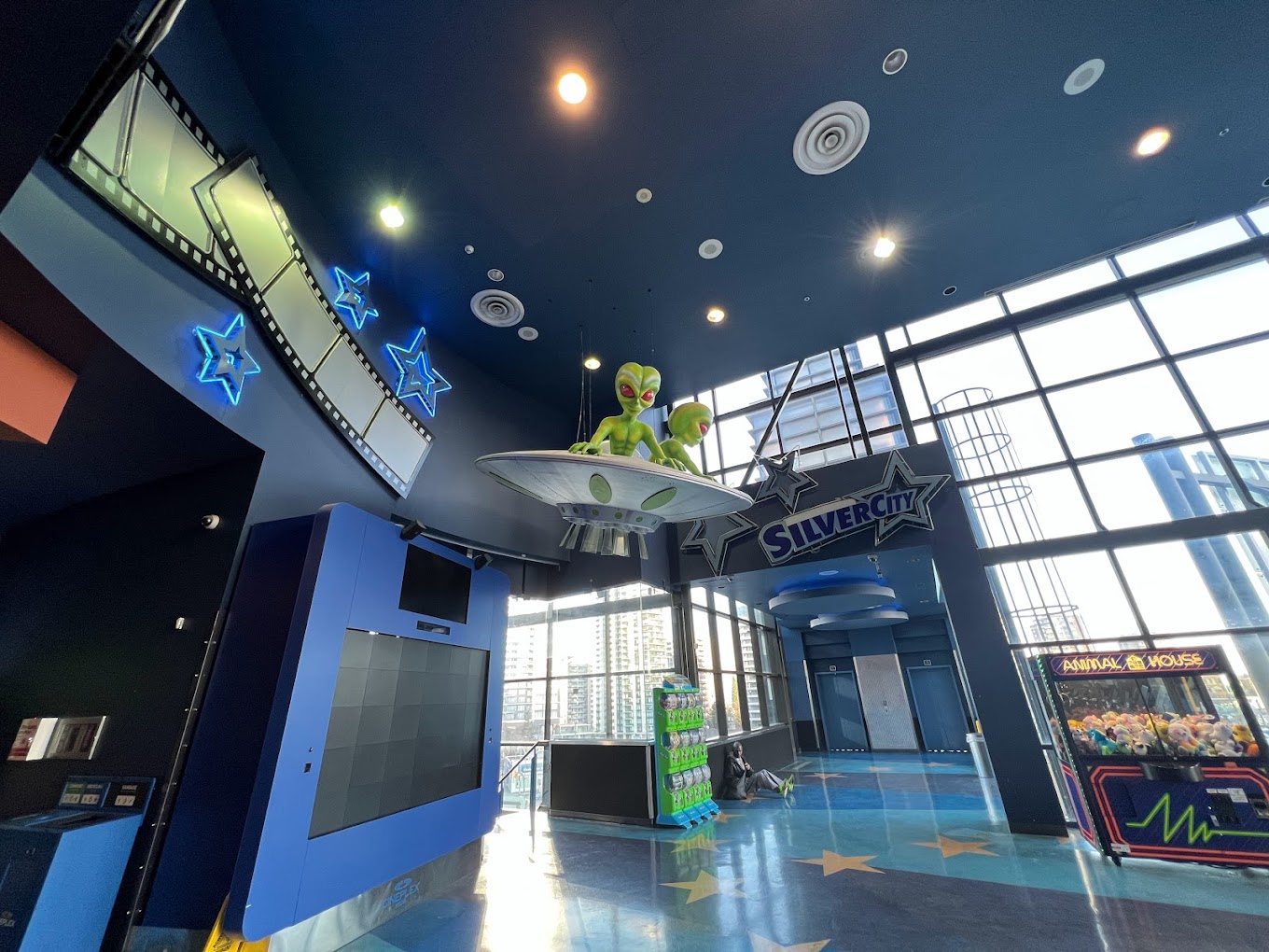 Cineplex Cinemas Metropolis - Showtimes & Tickets