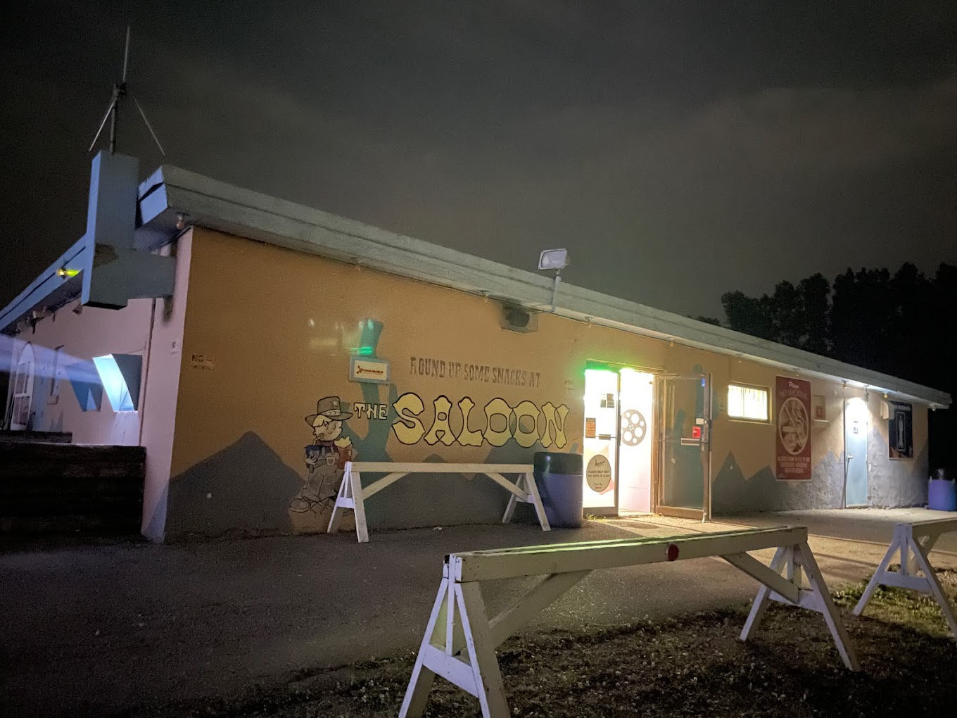 Mustang Drive-In Theatre in London - Showtimes & Tickets