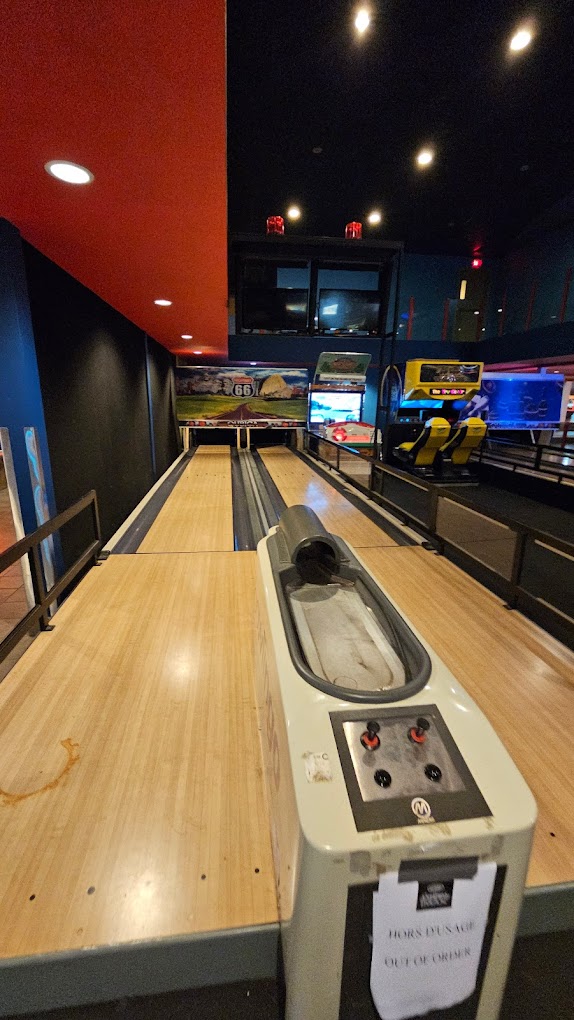 Cinéma Guzzo Méga-Plex Pont-Viau 16 (IMAX) - Showtimes & Tickets