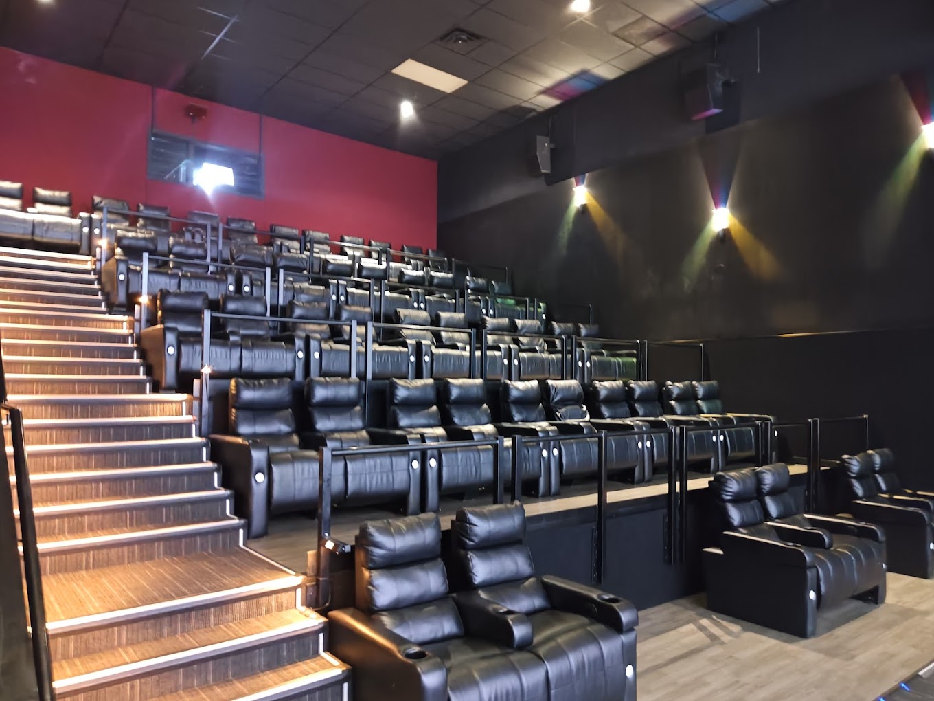 Landmark Cinemas 24 Whitby, ON - Showtimes & Tickets