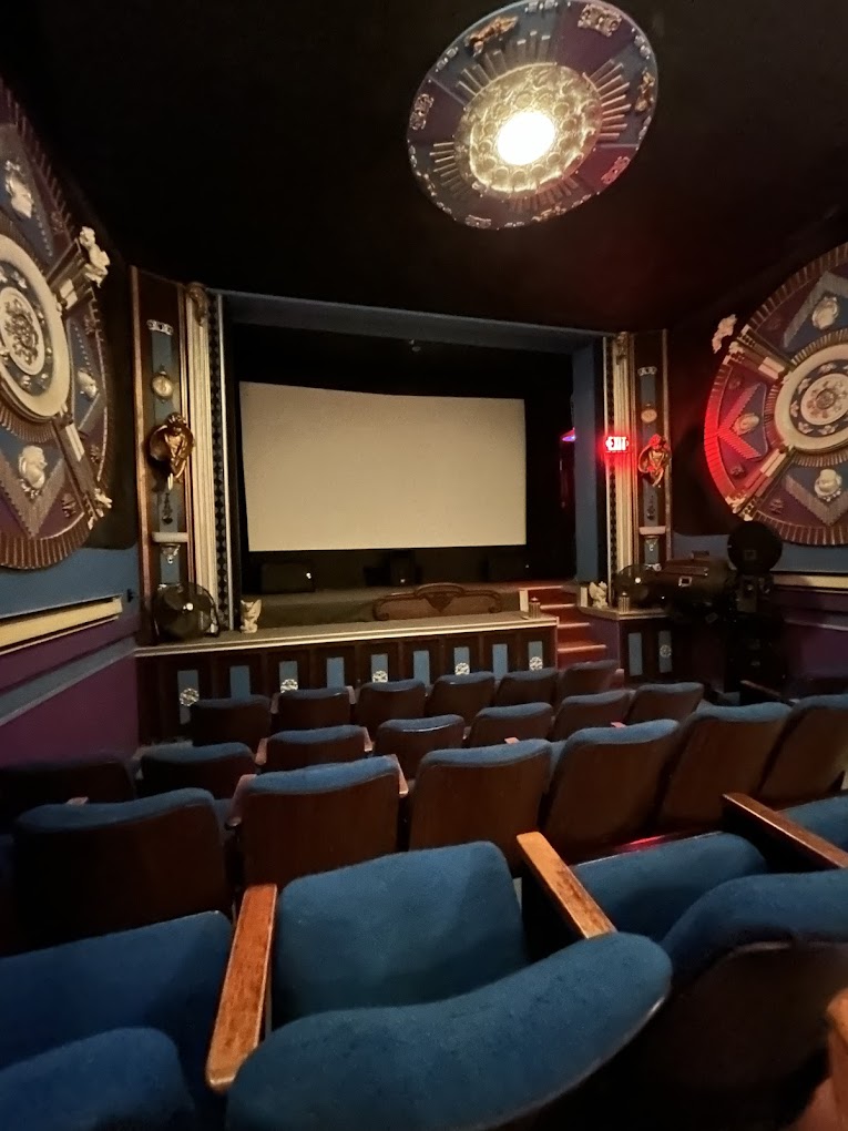 Highlands Cinemas - Showtimes & Tickets