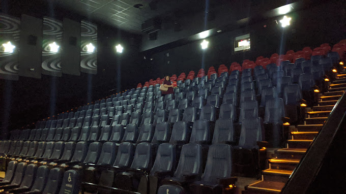 Cineplex Odeon Meadowtown Cinemas - Showtimes & Tickets