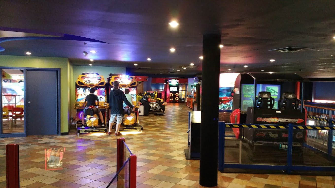 Cinéma Guzzo Méga-Plex Pont-Viau 16 (IMAX) - Showtimes & Tickets