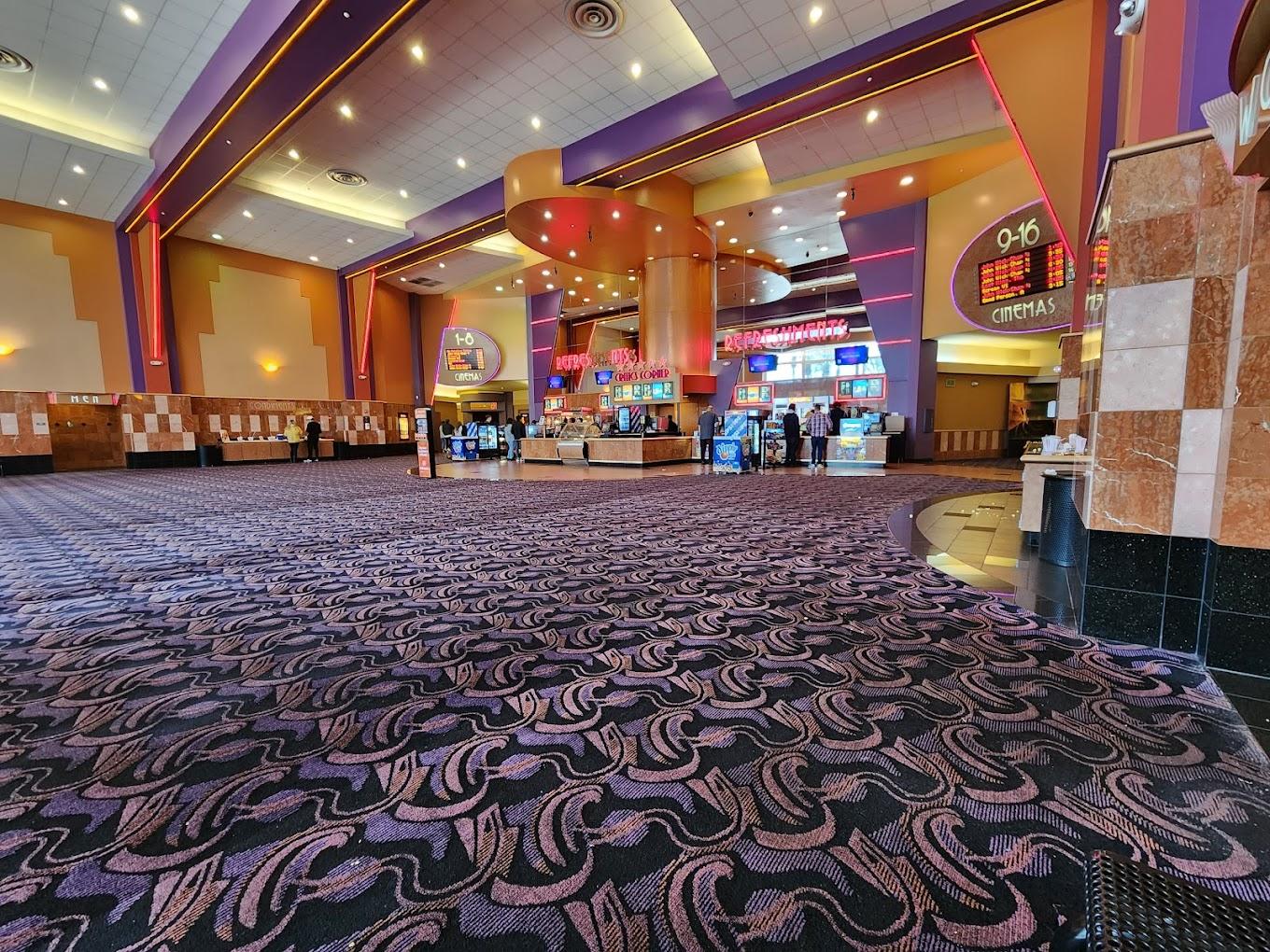 Regal Riverside Plaza Theatre - Showtimes & Tickets