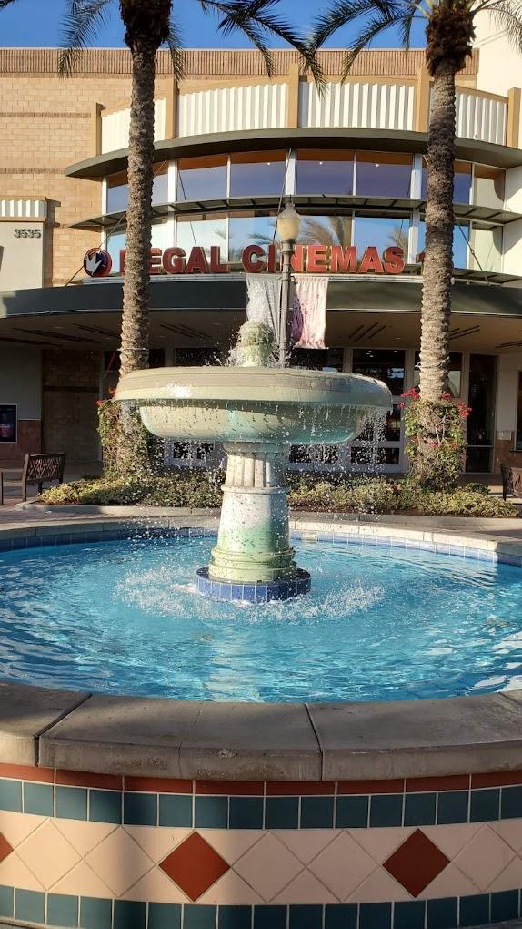 Regal Riverside Plaza Theatre - Showtimes & Tickets